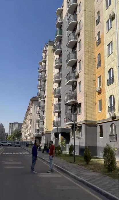 Продается 2 комнатная квартира в ЖК Assalom Sohil районе Яшнабада
