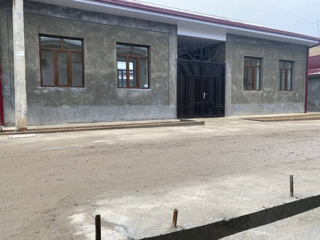 Nazarbek tekistilda uy sotiladi