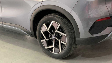 BYD YUAN PLUS 5-pozitsiyasi