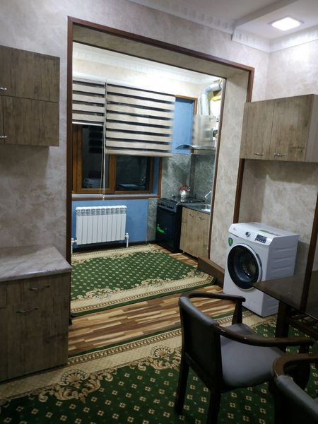 Малйарка кафель обой гипса декор пол паталок ламинант балкон киламиз .