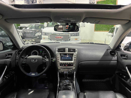 Продается Lexus IS 300