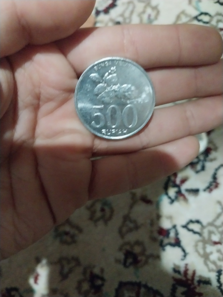 Продам монеты с ценой договоримся