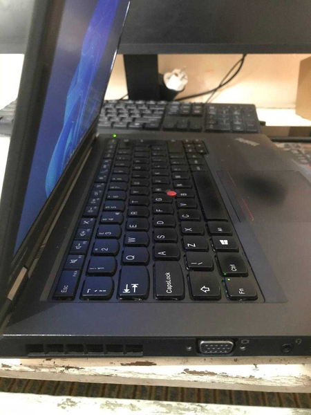 Lenovo ThinkPad 150$