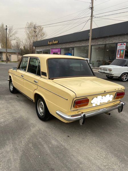 VAZ2103 ideal holatda