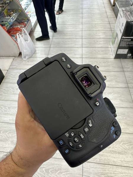 Canon 750D 18-135mm STM
