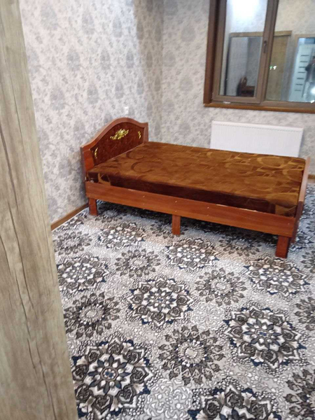 2 xonali 4etajda joylashgan jixozlangan kvartira ijaraga beriladi