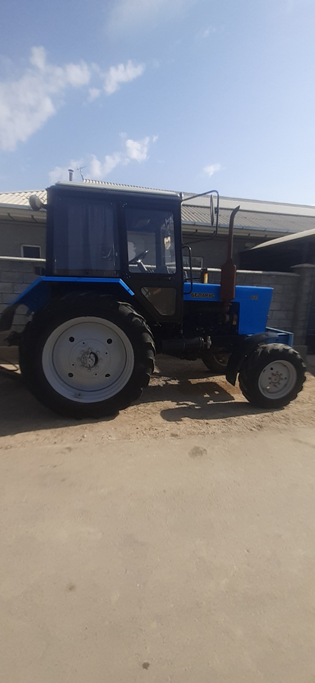 Traktor Belarus 82.1