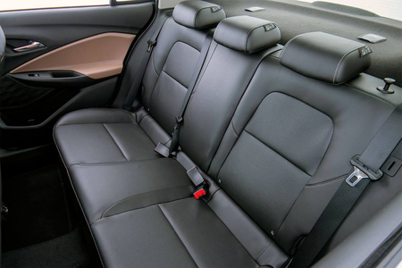 Chevrolet Onix LS MT