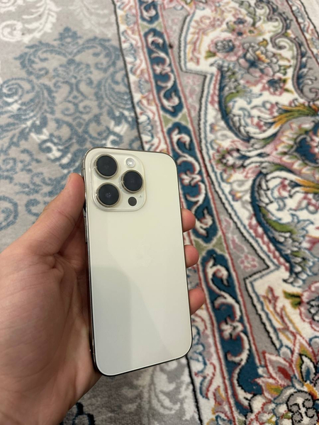 Iphone 14 pro 700