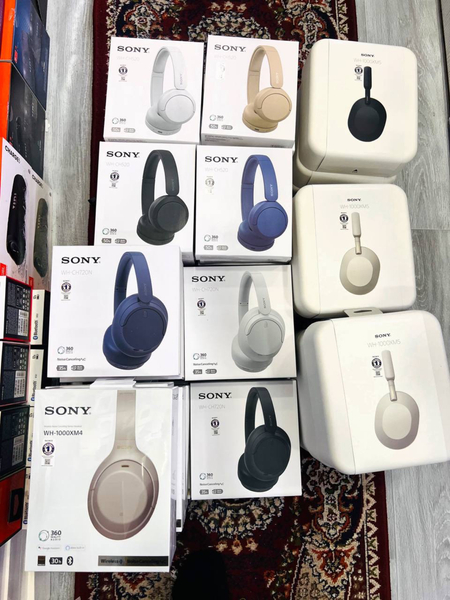 Sony WH-1000XM5 WH-1000XM4 WF-1000XM5