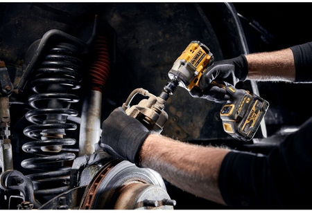 Dewalt ATOMIC компактный гайковерт 1/2