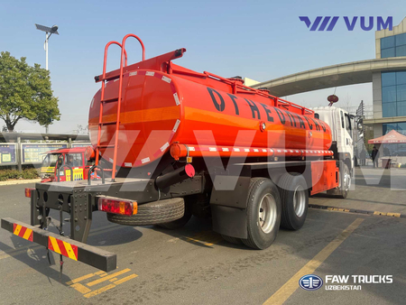 Автотопливозаправшик Бензовоз FAW JK6 6x4 20 м/куб