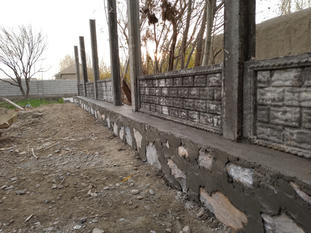 Yevro zaborlar(beton devorlar)
БИЗ СИЗЛАРГА ЎЗ ХИАТЛАРИМИЗНИ ТАК