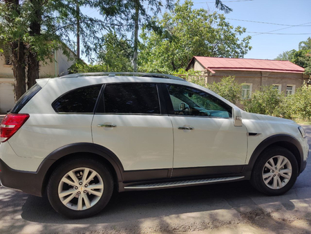 Chevrolet Captiva 3/4 Srochno sotiladi !