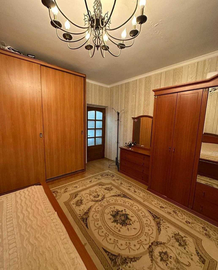 продается 4в3/2/9\\nМетро Ойбек