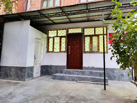 Квартира 2*3/1/2 Эшонгузар Райцентр 60 кв.м +Парковка. Без маклер