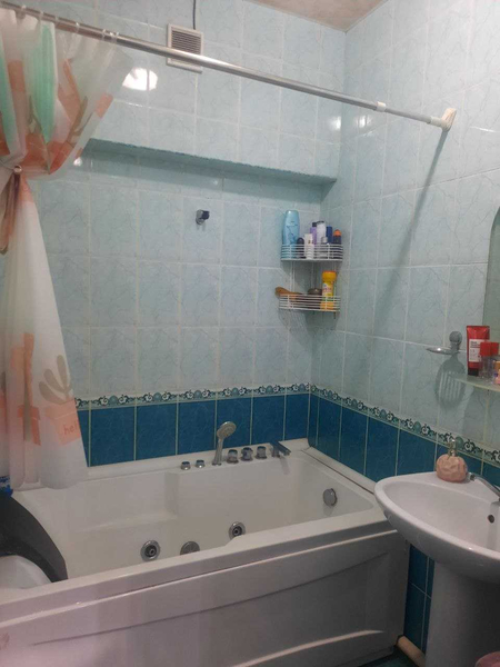 (К128962) Продается 4-х комнатная квартира в Алмазарском районе.