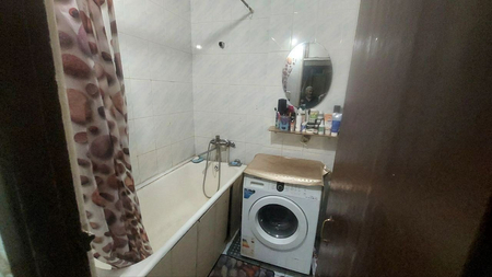 Продажа 1в2/2/4 на Юнусабад-15(метро), 2 хонали сотилади