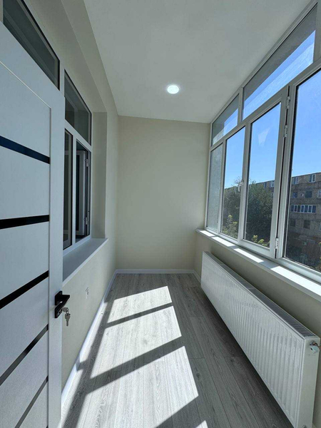 3 xonali 3-qavat 4 qavatli g'ishtli dom 100m²