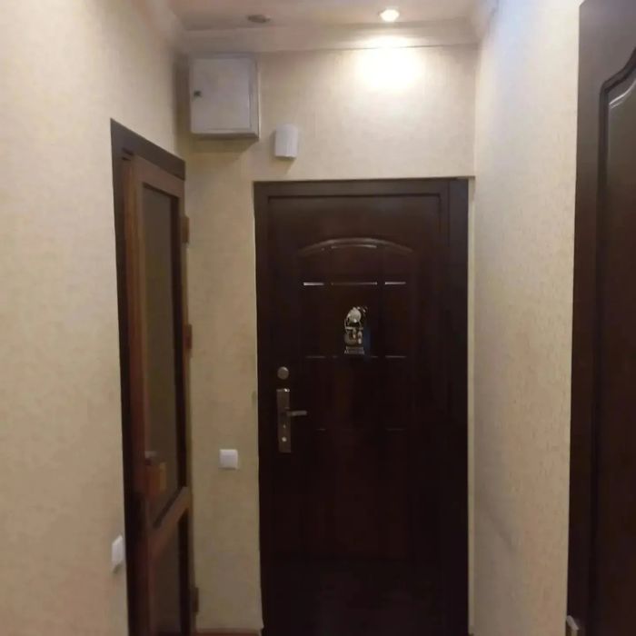 Срочно продам 2/1/4. Под офис