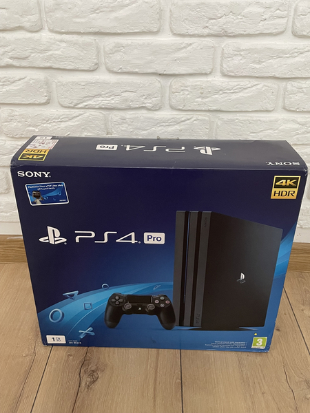 Продается Play Station 4  pro 1tb