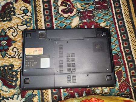 Lenovo Holati-yaxshi. 2 yil ishlatganman.