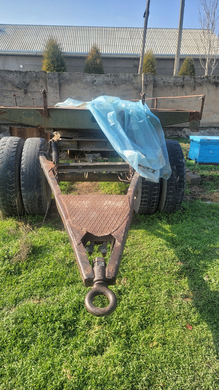 Kamaz pritsepi holati zor butun ulangan singan joylari yòq