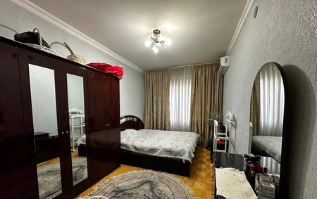 Чиланзар Хамза метро 4/3/9. 100м2.