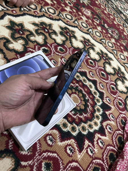 İphone 12 64 gb