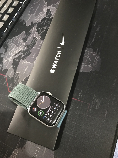 Apple wach se 44mm nike