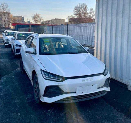 Byd E2 Avtomobili