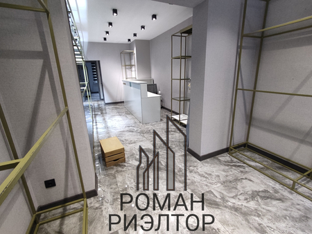 Аренда 41м² на Карасу 2 не далеко от базара вдоль дороги.