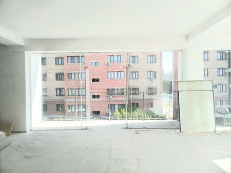 Фергана йули Помещение 750кв. 4эт.возможно разделение на любые площади