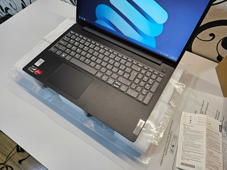 ПРОДАМ Lenovo V15/G4 (2024) Ноутбук Ryzen™5-7520U/8GB/256SSD/15.6\\\