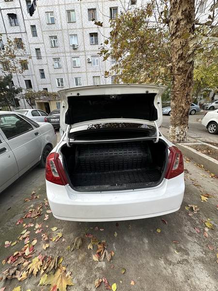 Продаю Lasetti 1.8