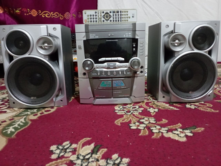 Muzikalniy sentr JVC