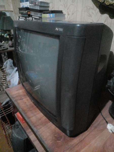 Продается телевизор PHILIPS  .
