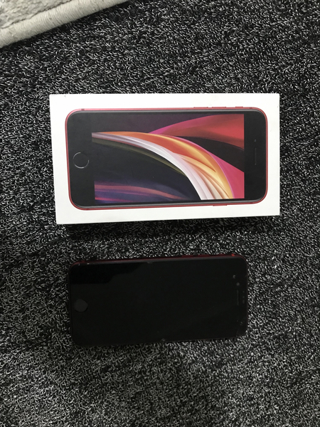 Iphone se 2020 женский