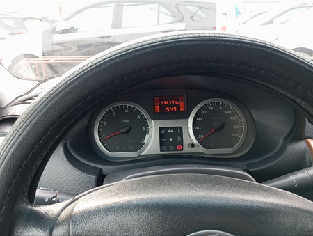 Lada Largus bir qo'l