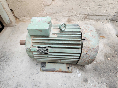 Продам электродвигатель Veb elektromotorenwerke