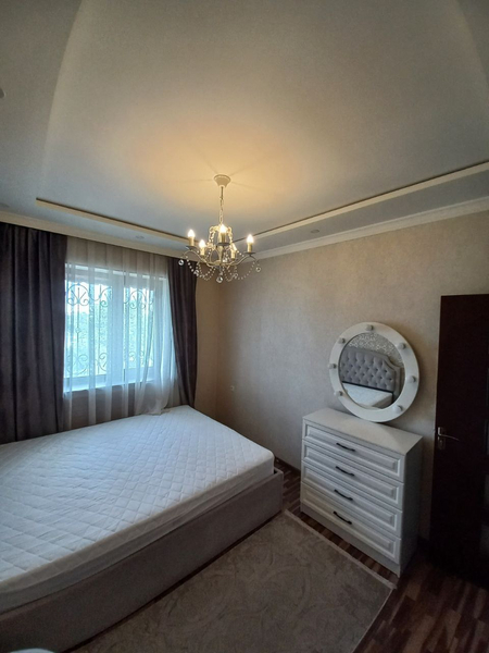 Юнусабад 4-квартл Ориентир:Круг Автосалон{2/5/9}Евро Меб+Тех 57м²