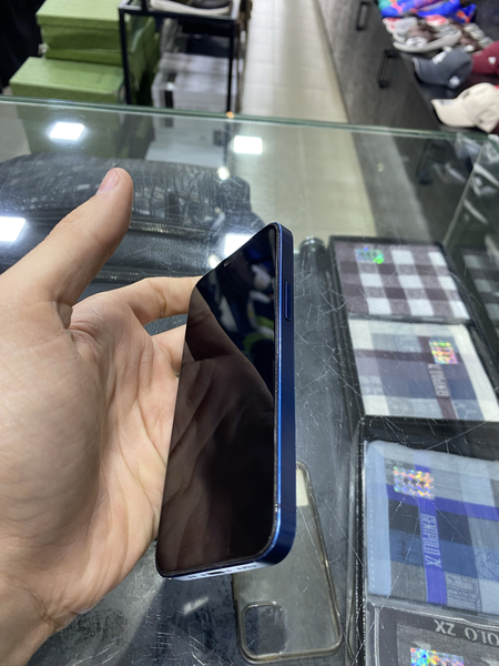 Iphone 12 srochna sotiladi