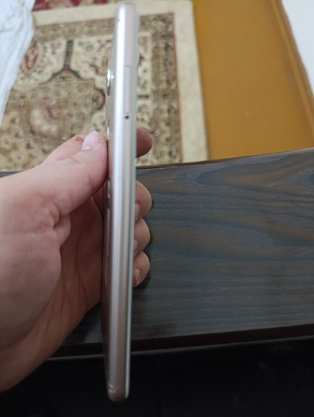 Redmi 5 sotiladi hammasi zur ishlidi