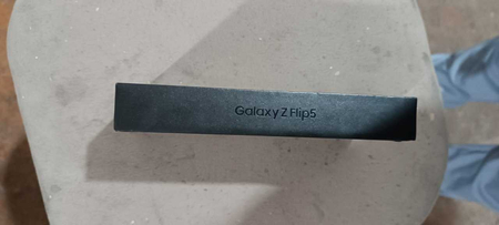 Смартфон Galaxy Z filip5