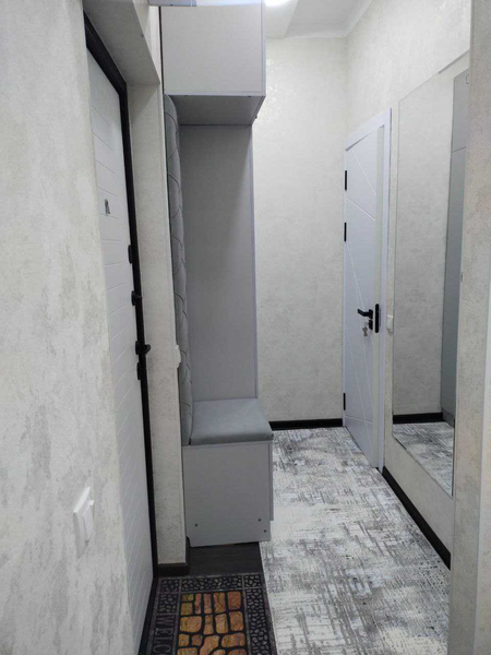 UY sotaman CHilonzor7 1xona 1-ETAJ evro mebel texnika maydon 30 Baseyn