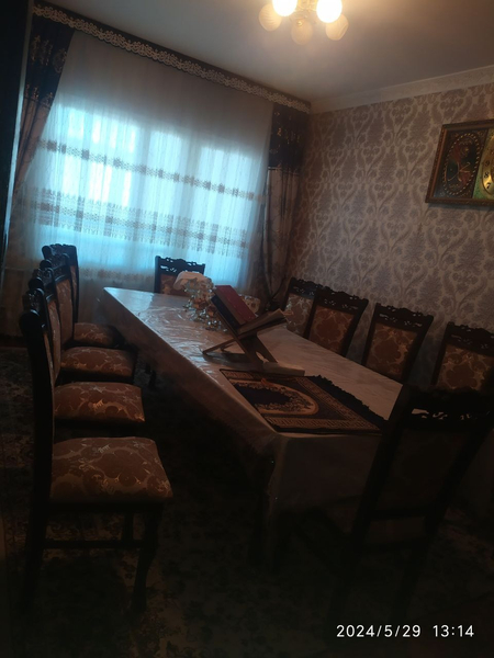 Kvartira sotiladi 3 xona 4 xona qilingan oshxona balkonda 2 ta balkon.