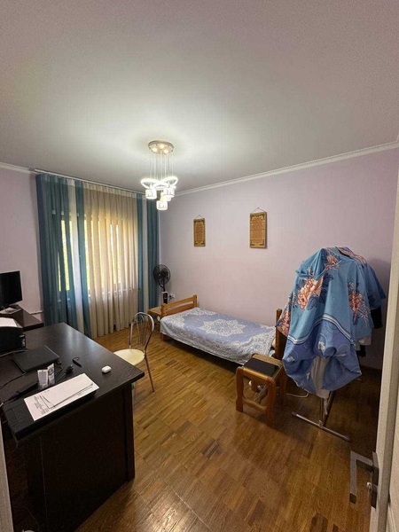 Продается 2-х комнатная квартира на Максима Горького