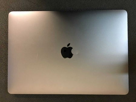 2019 · MacBook Air · i5 · 1.6GHz · 8GB · 256GB SSD · 13.3