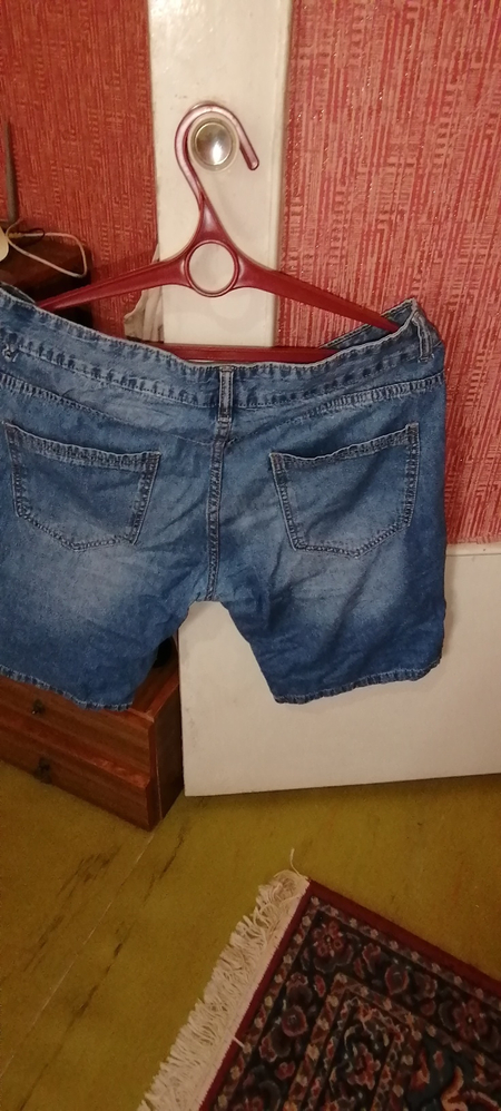 Продам мужские шорты