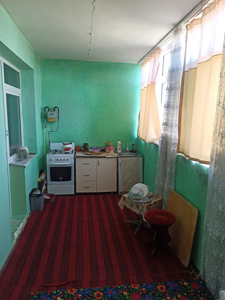 Shahar markazidan 3 xonali 113 m² kvartira sotiladi